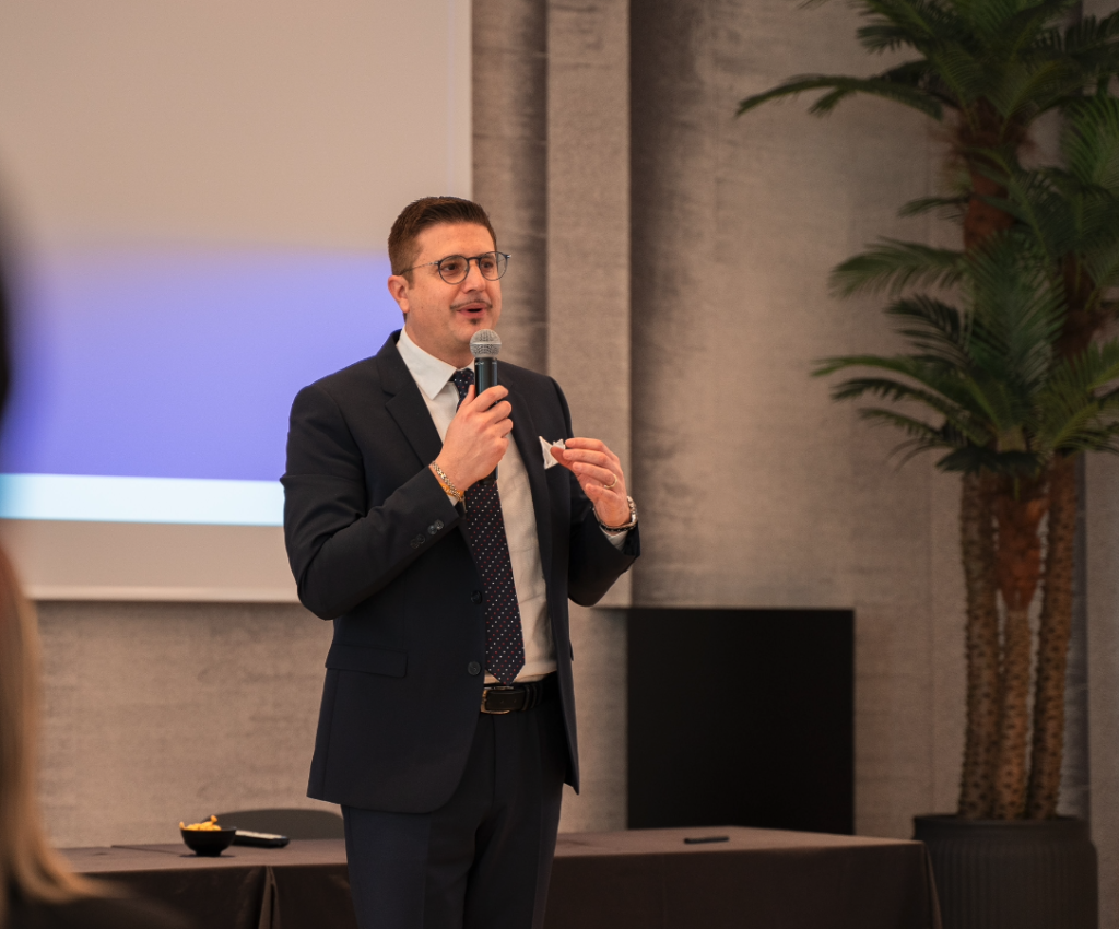 The Digital Workplace Revolution: The Future according to Brain ...